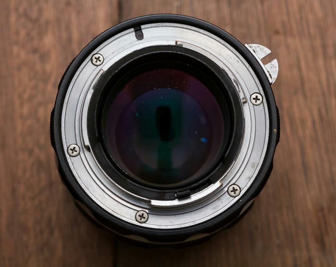 Nikon Nikkor 105mm f2.5 Pre AI lens, Photography, Lens & Kits on Carousell