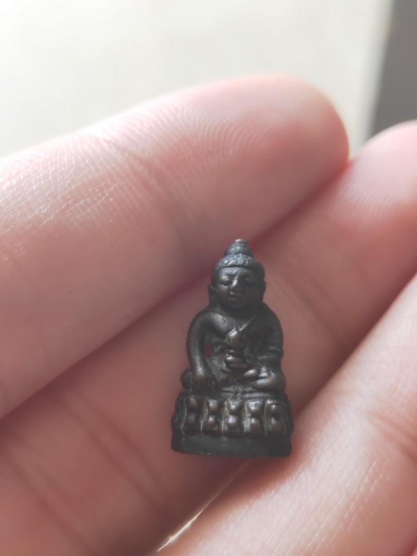 Phra chaiwat kruba ariyachat, Hobbies & Toys, Memorabilia & Collectibles, Religious Items on ...