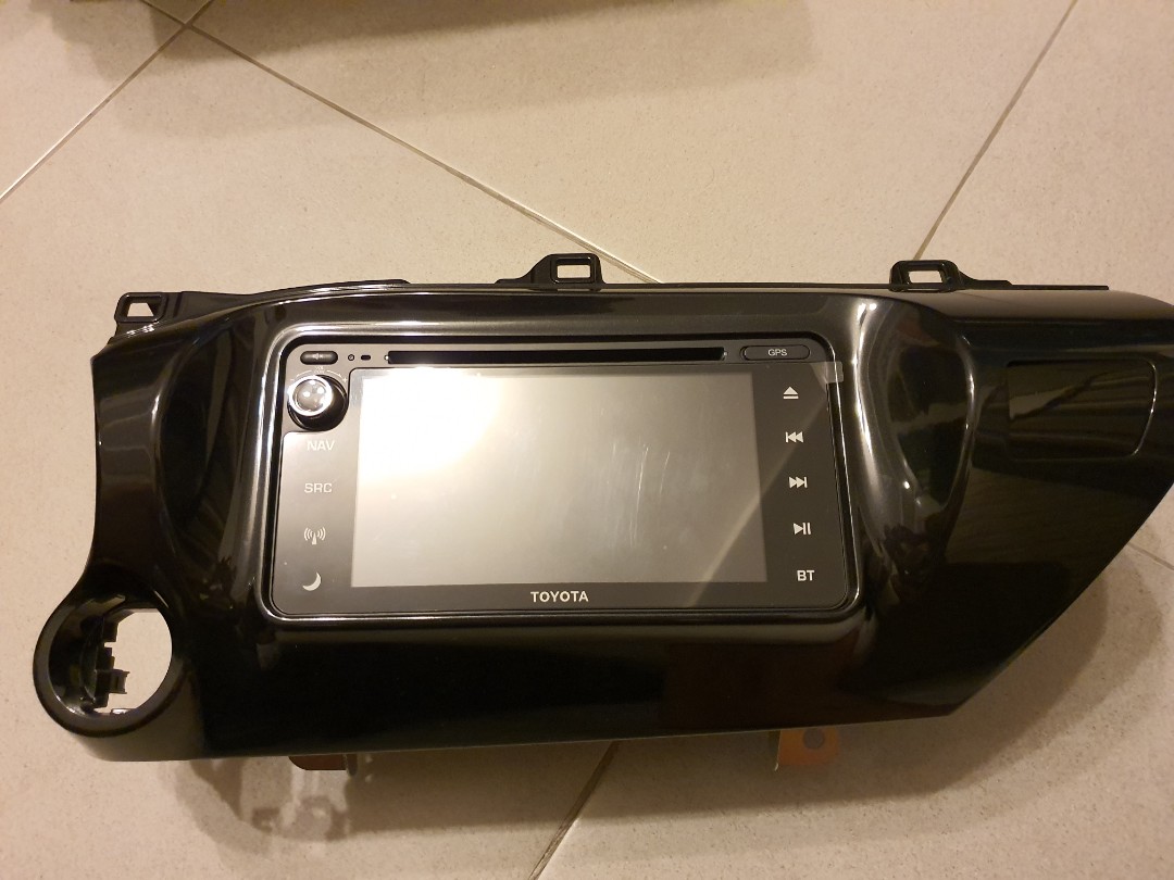 Toyota Hilux Revo Touchscreen Headunit + GPS Navi + free Reverse Camera ...