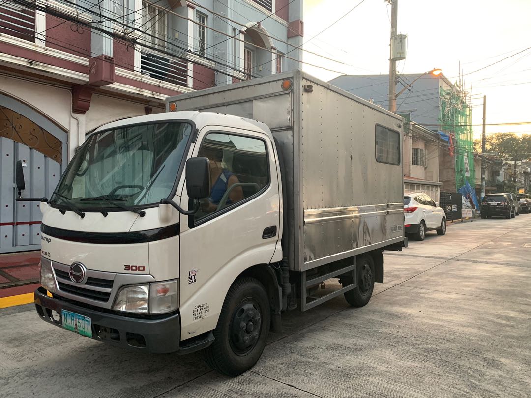 2010 Hino 300 series elf truck aluminum van manual diesel nice engine ...