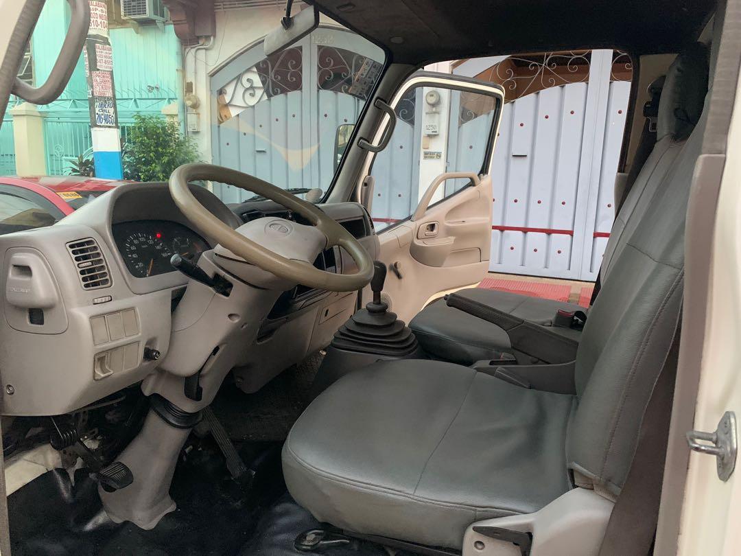 2010 Hino 300 series elf truck aluminum van manual diesel nice engine ...