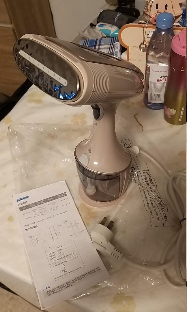 Midea handheld Portable Steam Iron 95% new, used once only, TV & Home ...