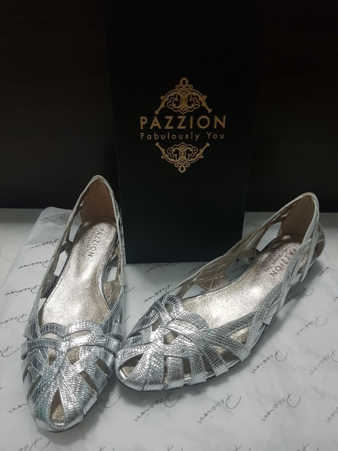 Pazzion Shoes, Women's Fashion, Footwear, Flats on Carousell