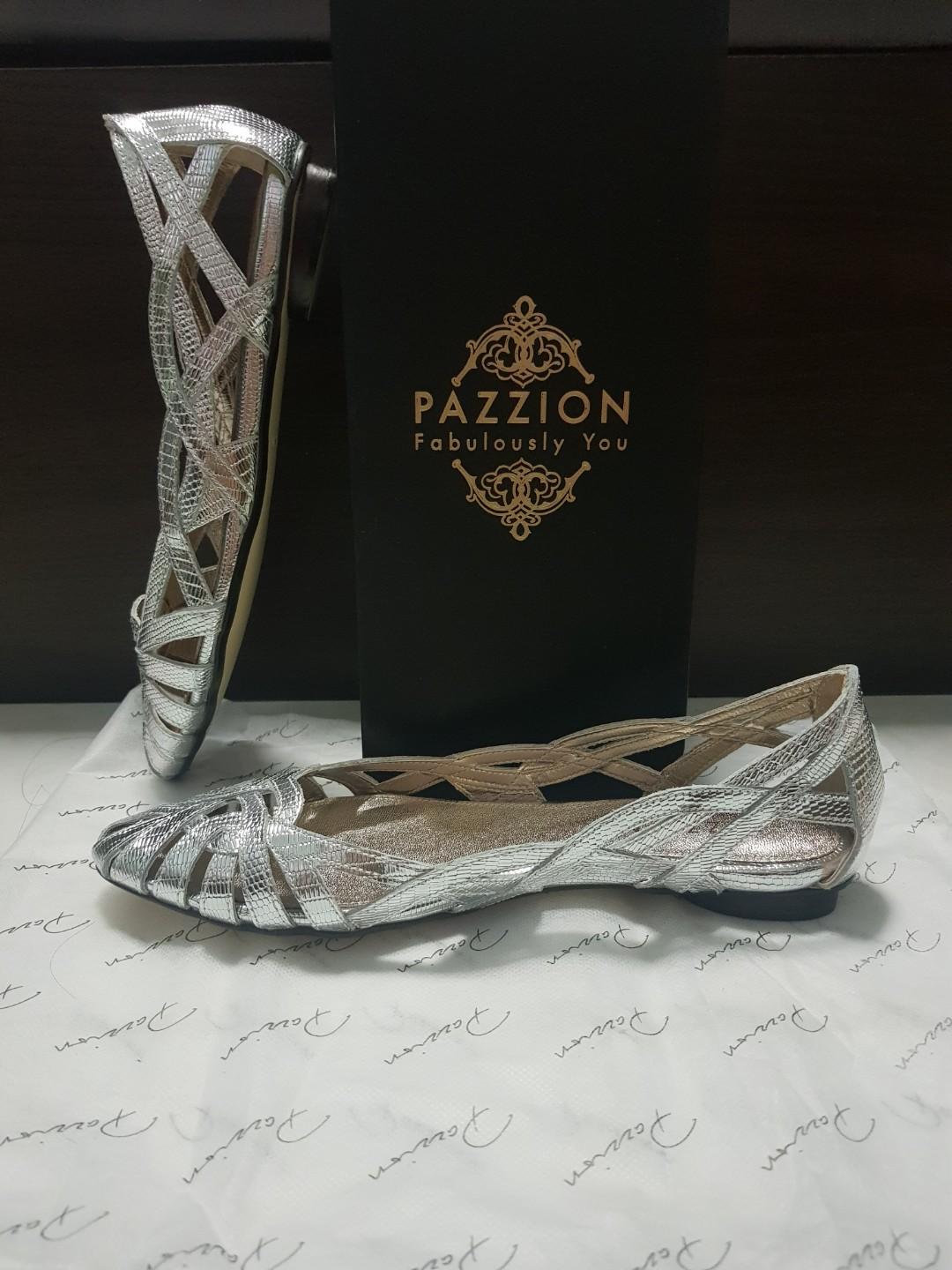 Pazzion Shoes, Women's Fashion, Footwear, Flats on Carousell