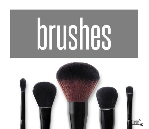 Savvy Minerals Essential Brush (set), Beauty & Personal Care, Face ...