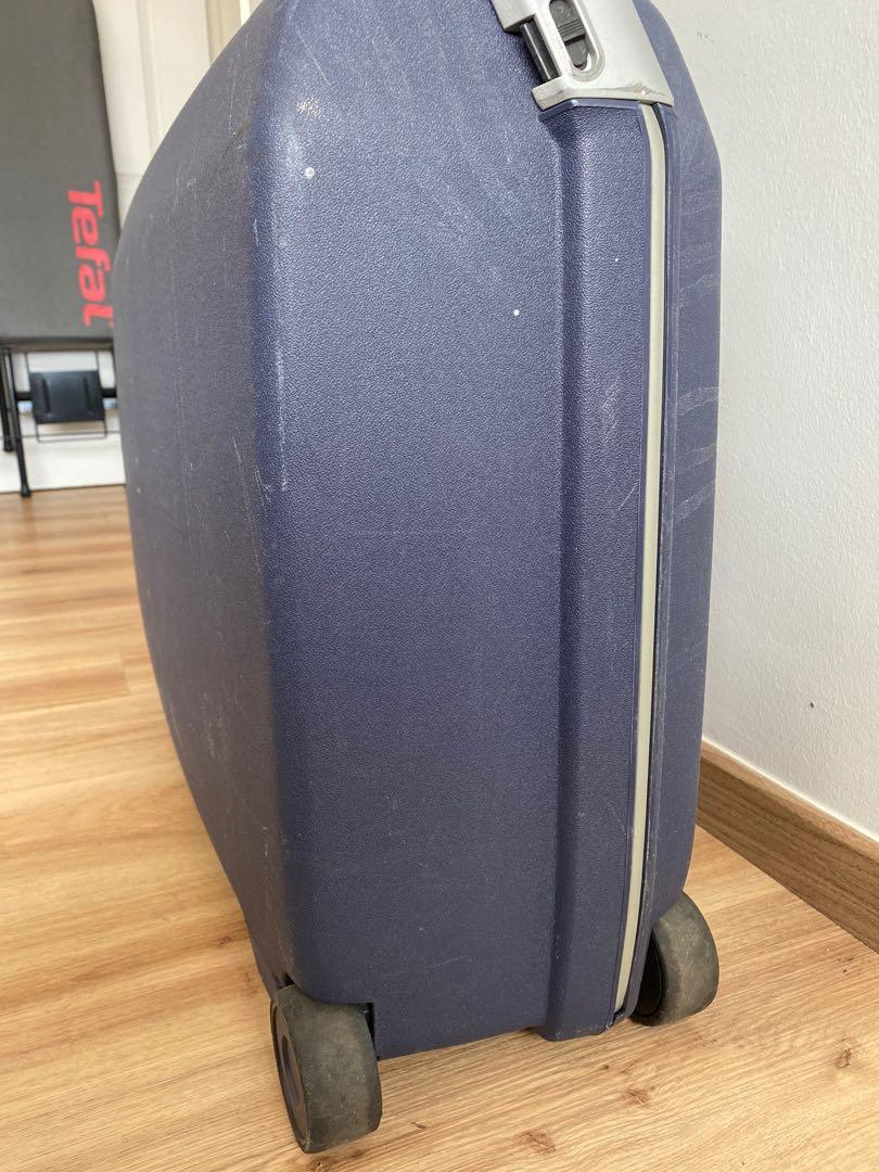 Vintage Samsonite Suitcase, Hobbies & Toys, Travel, Luggage on Carousell
