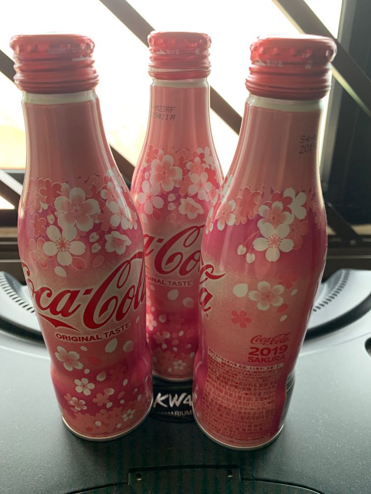 Coca cola Sakura 2019, Hobbies & Toys, Memorabilia & Collectibles ...