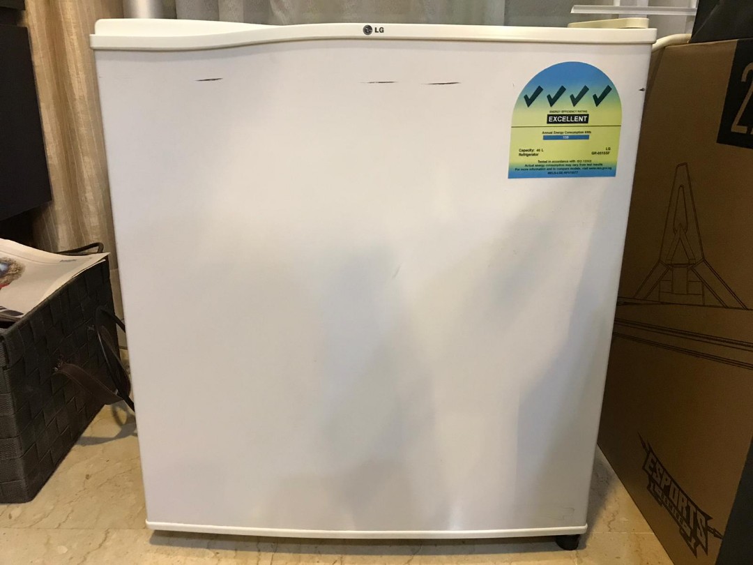 LG Mini fridge 46L #reboxing, TV & Home Appliances, Kitchen Appliances ...