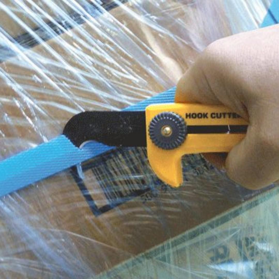 Original OLFA Heavy Duty Hook Cutter HOK-1, Furniture & Home Living, Home Improvement ...