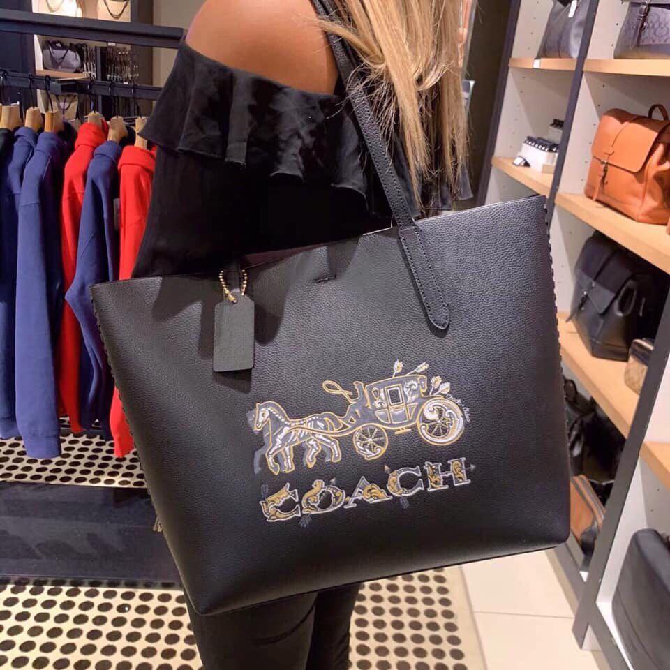 Authentic coach tote with Chelsea Animation, Women's Fashion, Bags ...