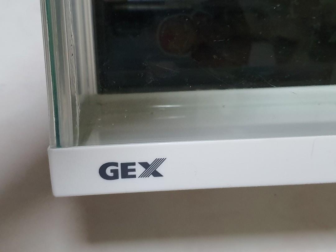 GEX Desk Boy White 600 (Used), Pet Supplies, Homes & Other Pet Accessories on Carousell
