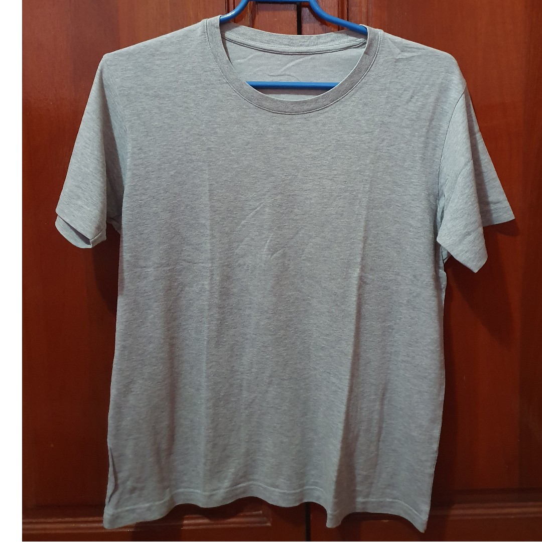 Uniqlo Plain T-Shirt, Men's Fashion, Tops & Sets, Tshirts & Polo Shirts ...