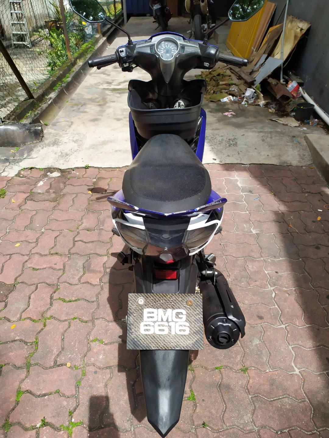 Yamaha 135LC 135 LC 5Speed GP Edition V2 2013, Motorbikes on Carousell