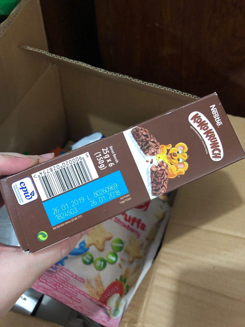 Coco crunch sereal bar coklat chocolate cereal white milk, Makanan ...