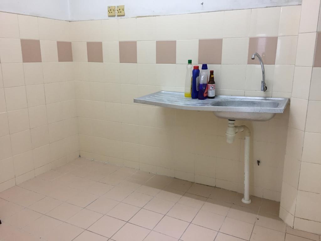 CORNER LOT Saga Ria Apartment, Taman Saga, Ampang BASIC UNIT VERY WINDY ...