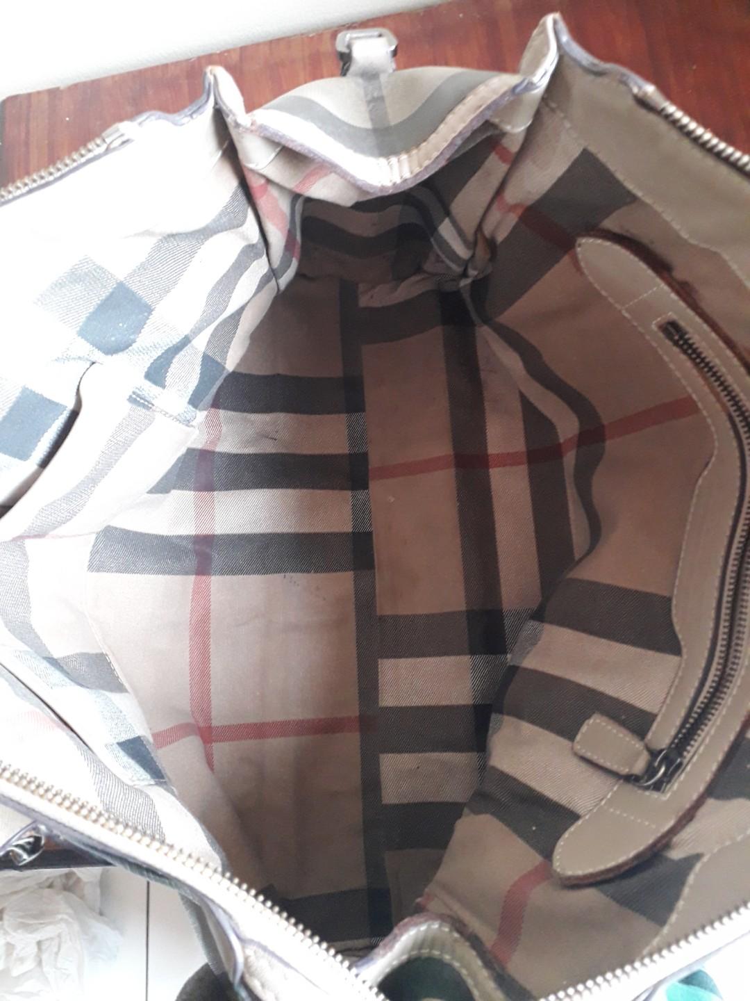 Burberry Bag authentic kulit mix pvc 40x30, Barang Mewah, Tas & Dompet ...