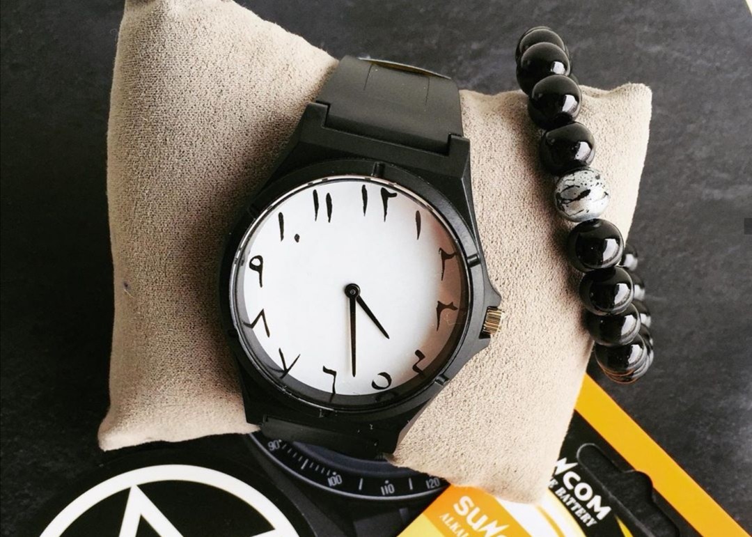 Jam tangan custom jawi / vespa / kaws / mandarin / cina / aape ...