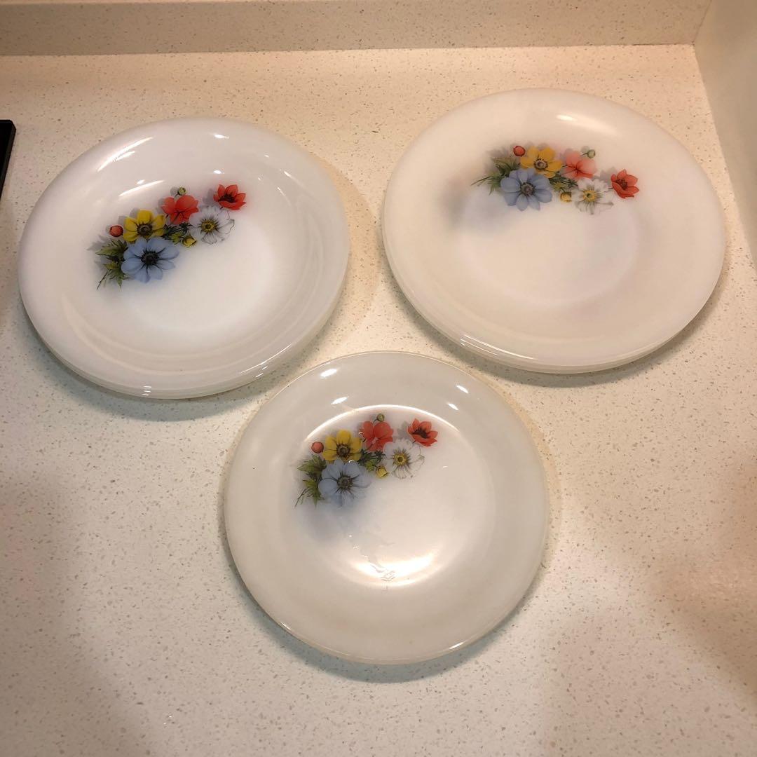 Vintage ARCOPAL France Plates , Furniture & Home Living, Kitchenware ...