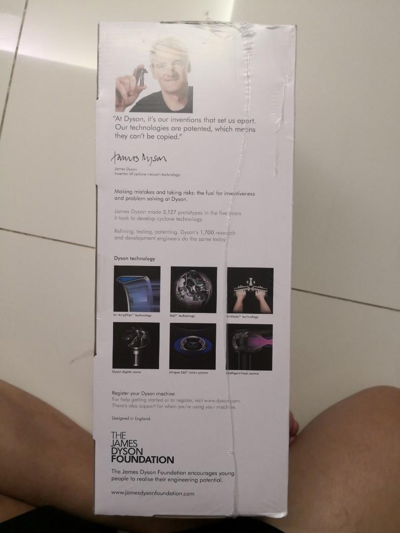 Dyson v7 trigger Pro, Furniture & Home Living, Home Improvement ...