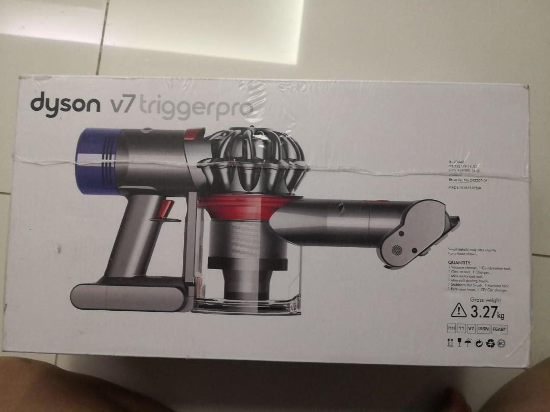 Dyson v7 trigger Pro, Furniture & Home Living, Home Improvement & Organisation, Home Improvement ...