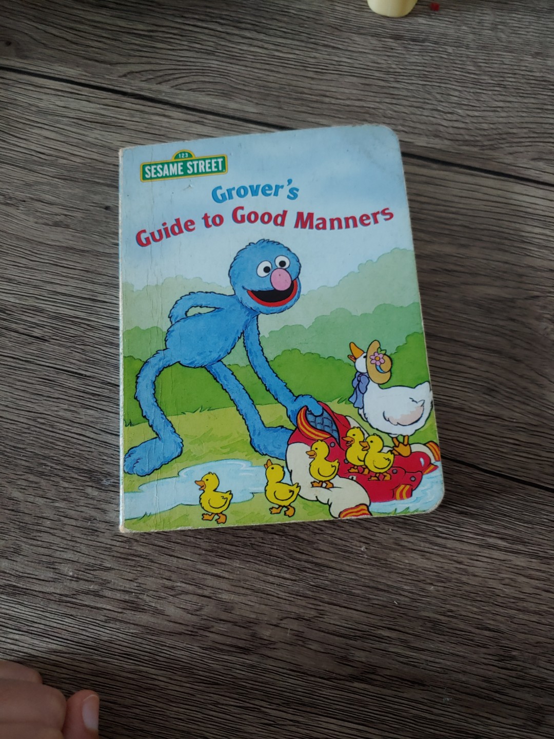 Grover's guide to good manners, Hobbies & Toys, Books & Magazines ...