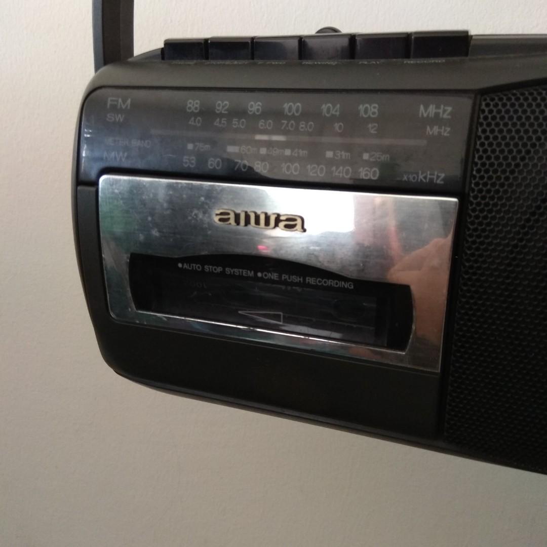 Radio kaset AIWA RM-31HR, Audio, Portable Music Players on Carousell