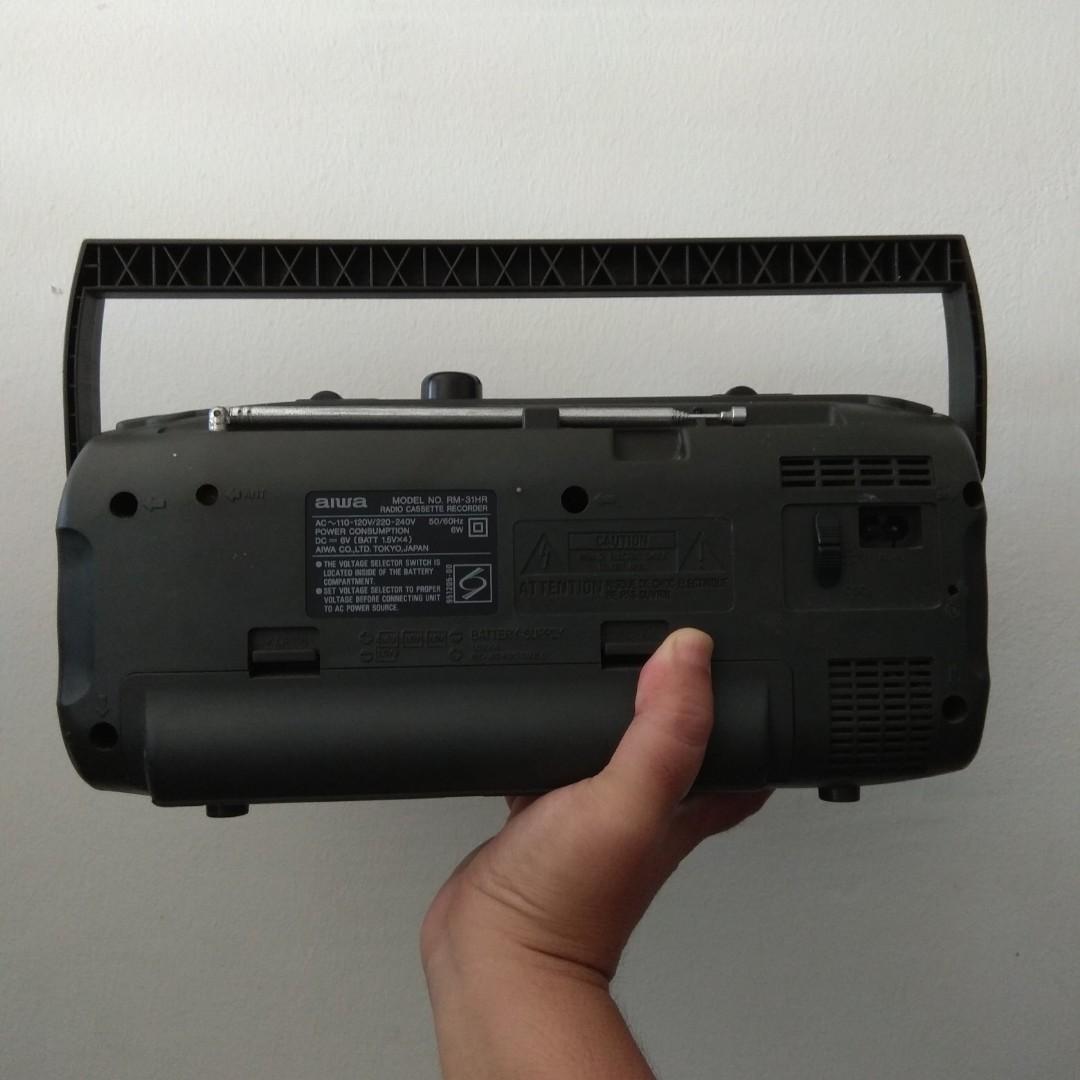 Radio kaset AIWA RM-31HR, Audio, Portable Music Players on Carousell