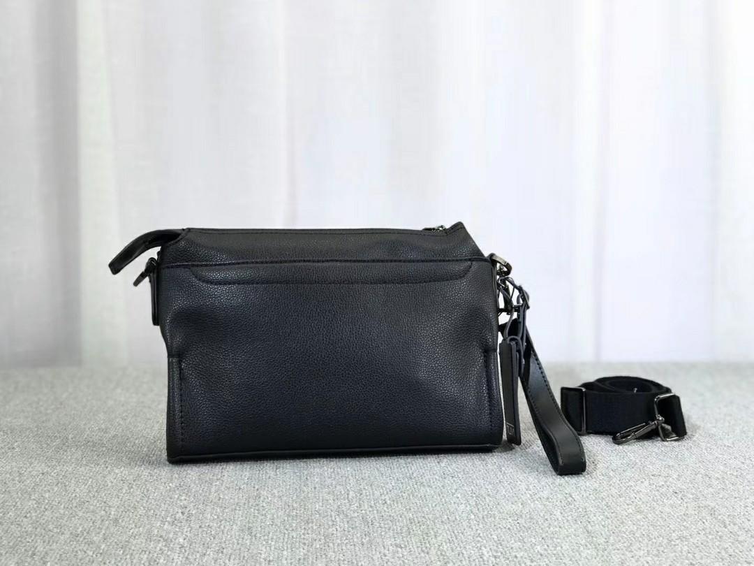 Tu Name Shoulder/Sterling Crossbody 2 Way Men Leather Bag 66033, Luxury ...