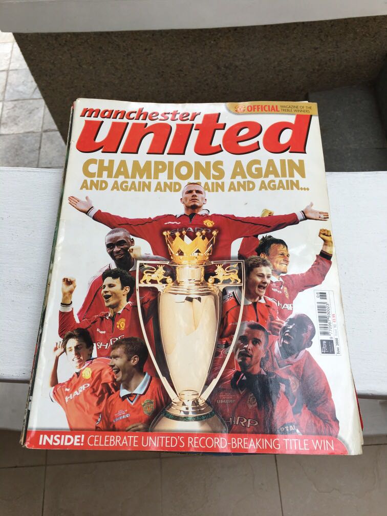 Vintage Manchester United magazines. 1 small stack, Hobbies & Toys ...