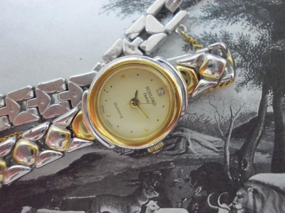 Vintage sunlord lady watch Japan, Women's Fashion, Watches ...