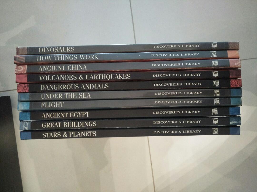 10 Book Set - Discoveries Library Encyclopedia Set, Hobbies & Toys ...