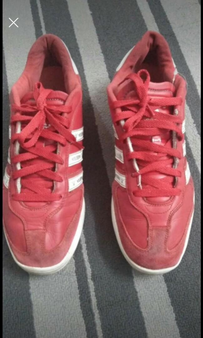 Adidas Liverpool, Men's Fashion, Footwear, Sneakers on Carousell