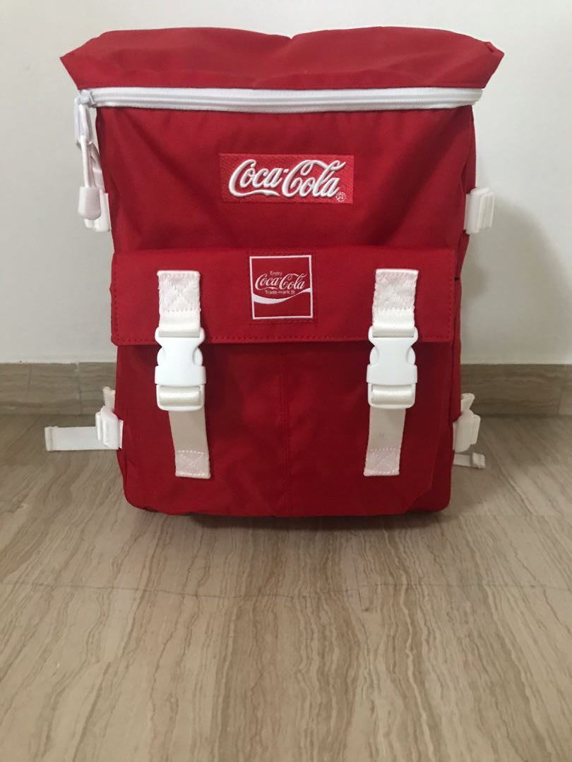 Coca Cola 21L backpack BNWT, Men's Fashion, Bags, Backpacks on Carousell