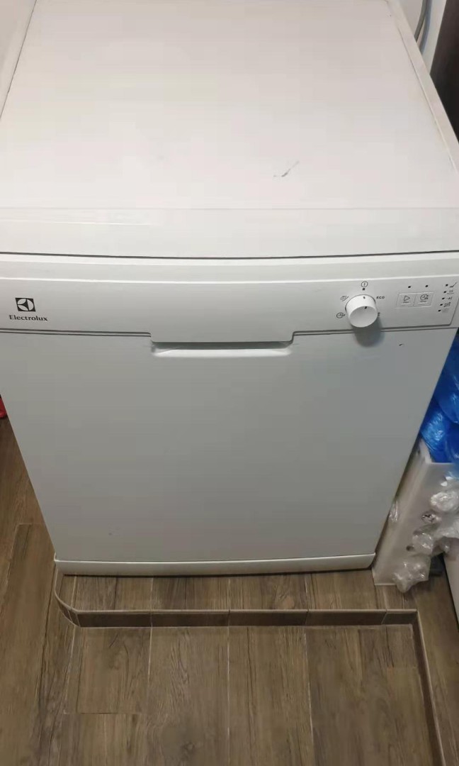 Electrolux Dish Washing Machine, TV & Home Appliances, Kitchen ...