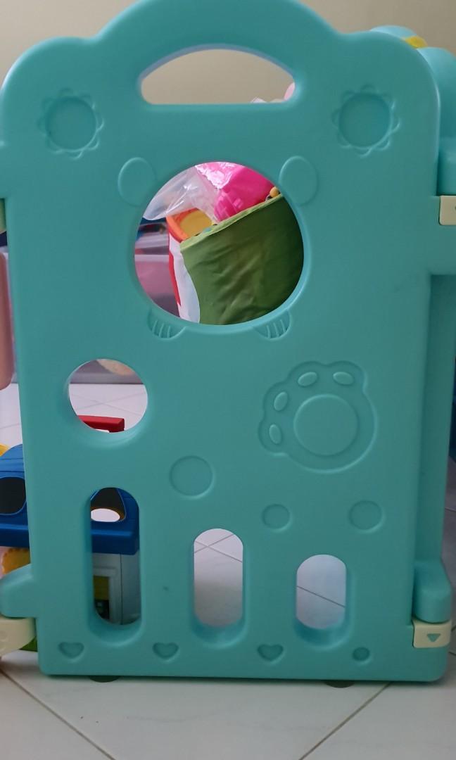 Play Yard - Door x 1, Game panel x 1, panels x 12, Babies & Kids ...