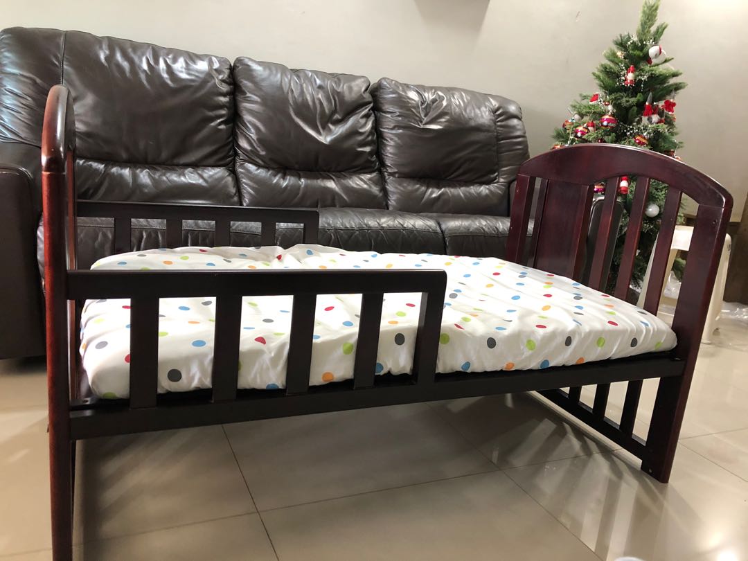 Bimbo Bello Cherry Wood Convertible Baby Cot, Babies & Kids, Baby ...