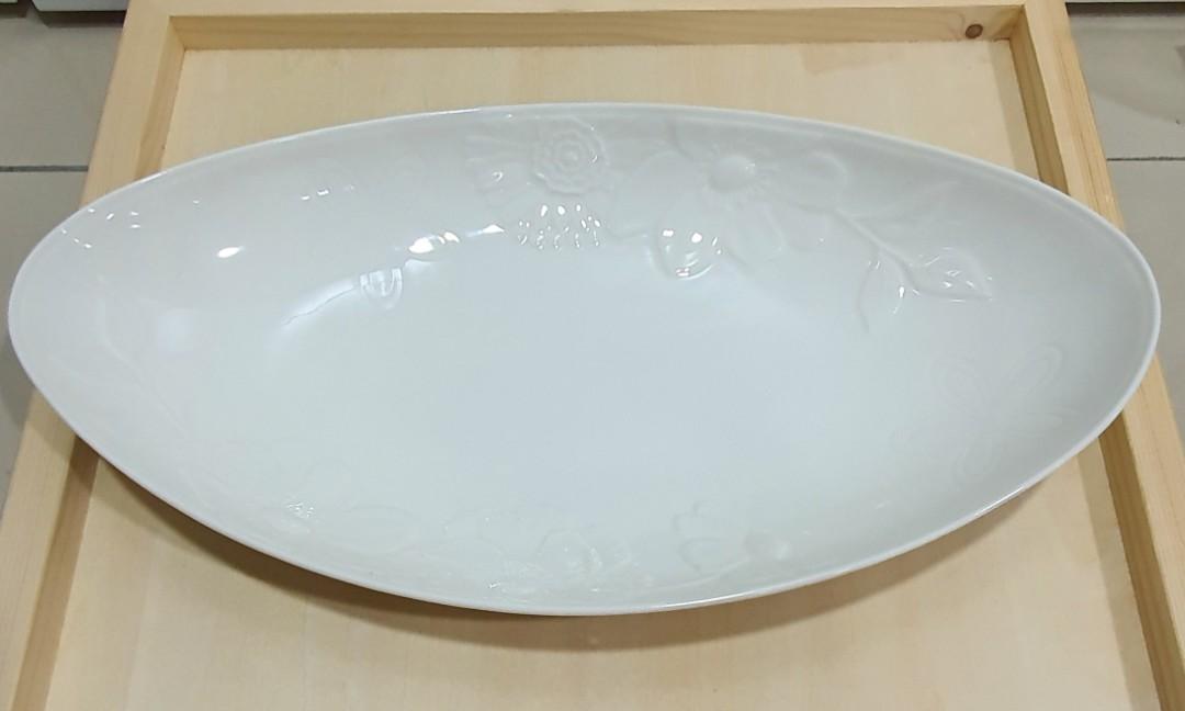 Givenchy Yamaka Oval Deep Plate, Furniture & Home Living, Kitchenware ...