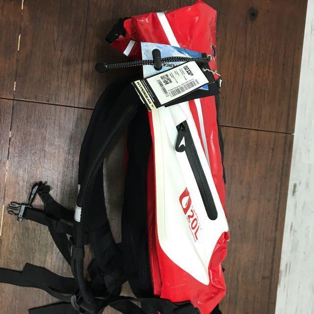 Hyper Gear Dry Pac Backpack, Men's Fashion, Bags, Backpacks on Carousell