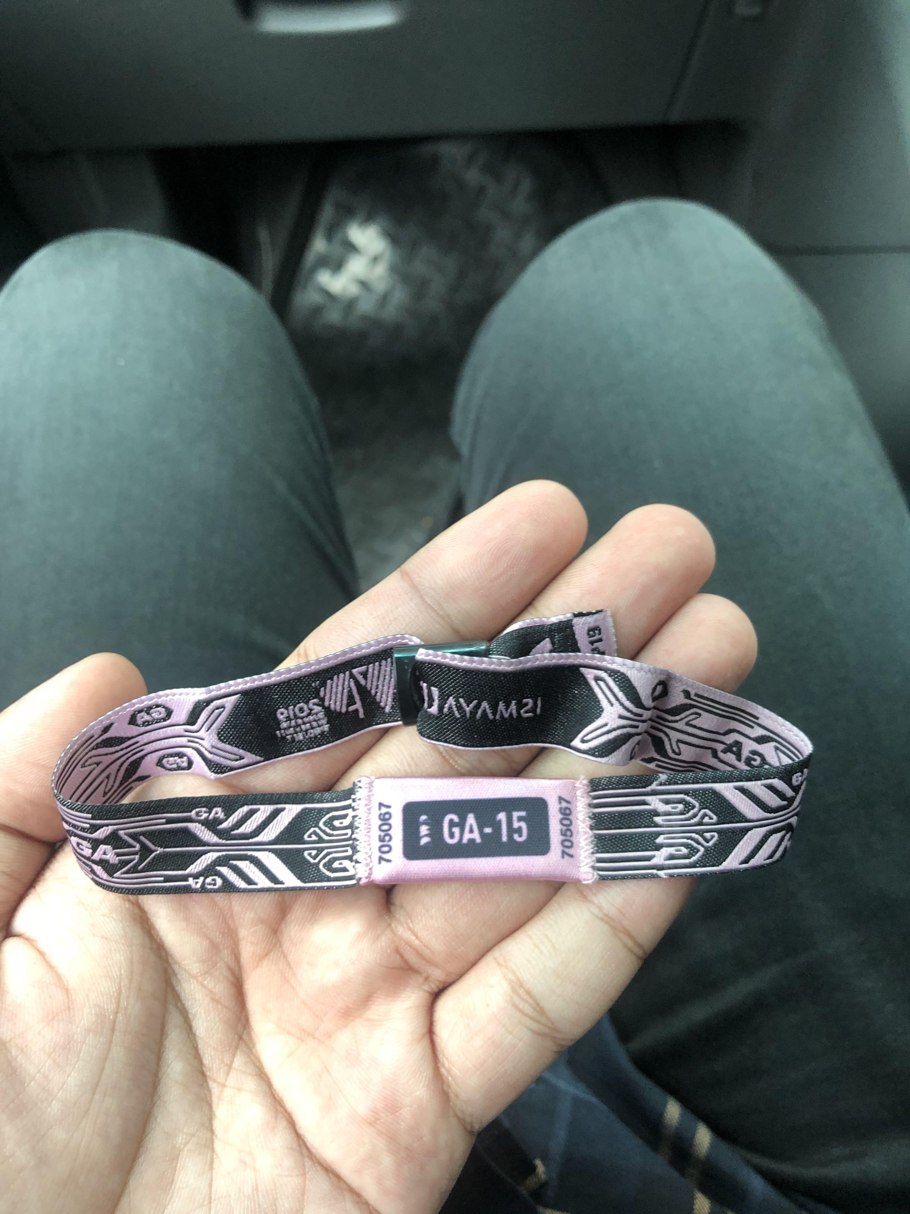 Selling Ticket DWP day 3 bentuk Wristband, Tiket & Voucher, Tiket Acara ...