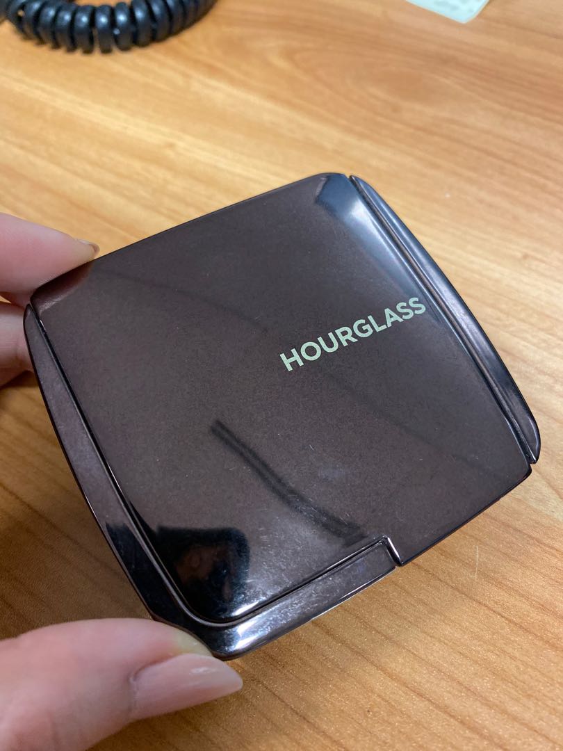 Hourglass Ambient Lighting Power (Dim Light), Beauty & Personal Care ...