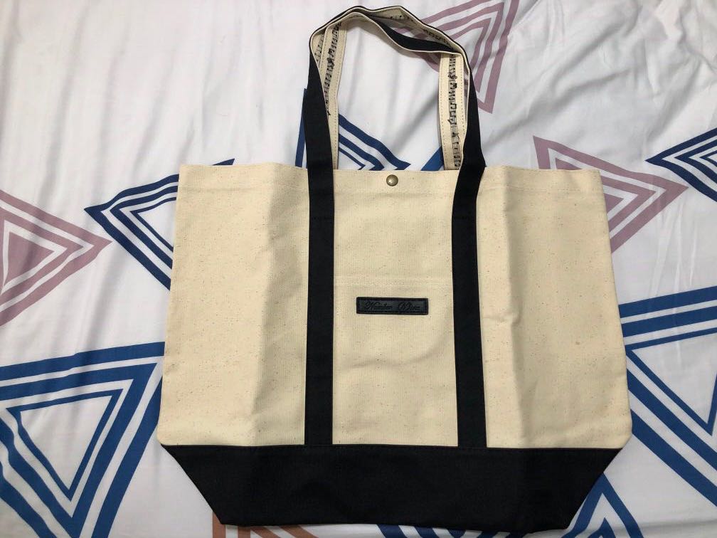 Number nine x marlboro tote bag, Men's Fashion, Bags & Wallets, Others ...