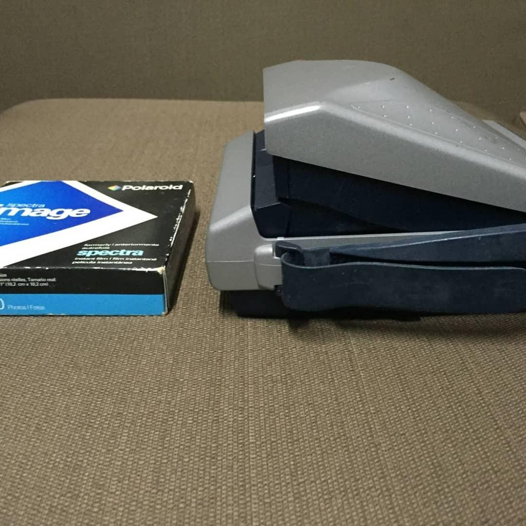 Original Polaroid Spectra Image 1200i Instant Camera with FREE Polaroid ...