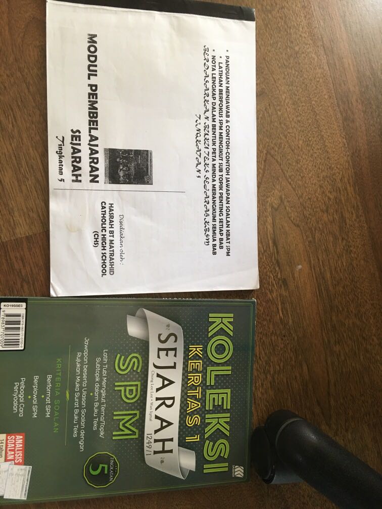 Sejarah book for form 5, Hobbies & Toys, Books & Magazines, Textbooks ...