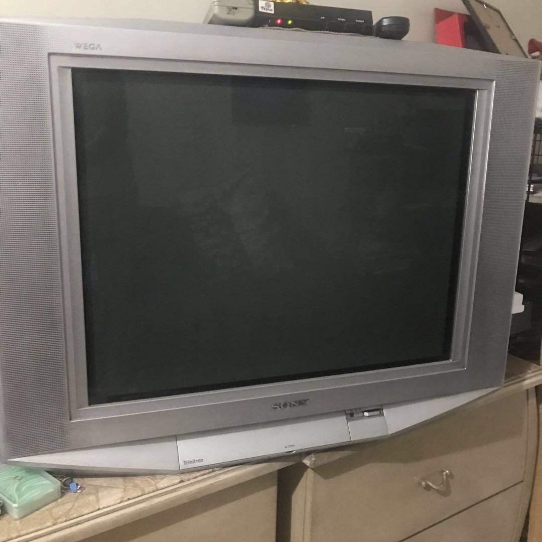 Sony Wega Trinitron 27inches, TV & Home Appliances, TV & Entertainment ...
