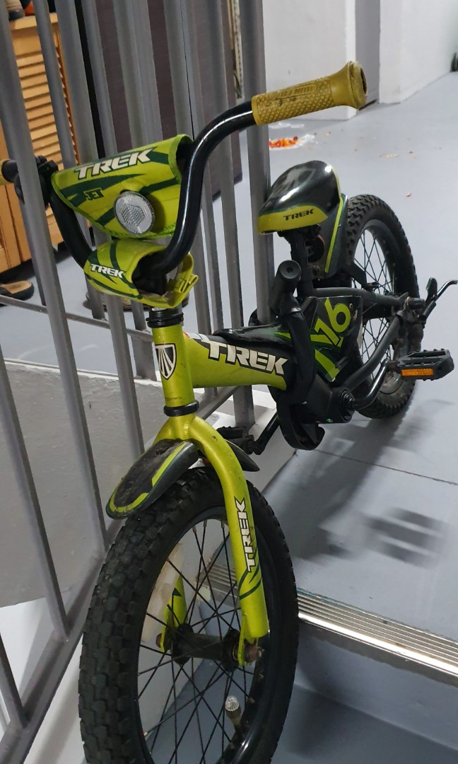 Trek 16 inch kids bicycle, Sports Equipment, Bicycles & Parts, Bicycles ...