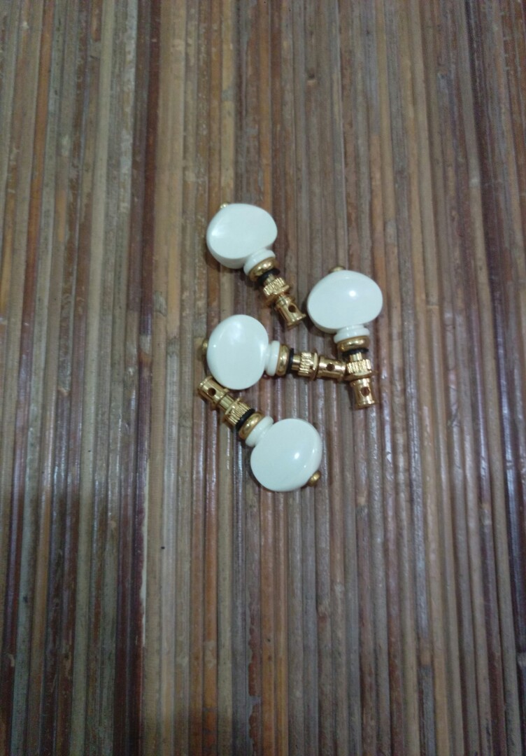 Ukulele friction tuning pegs/machine heads, Hobbies & Toys, Music ...