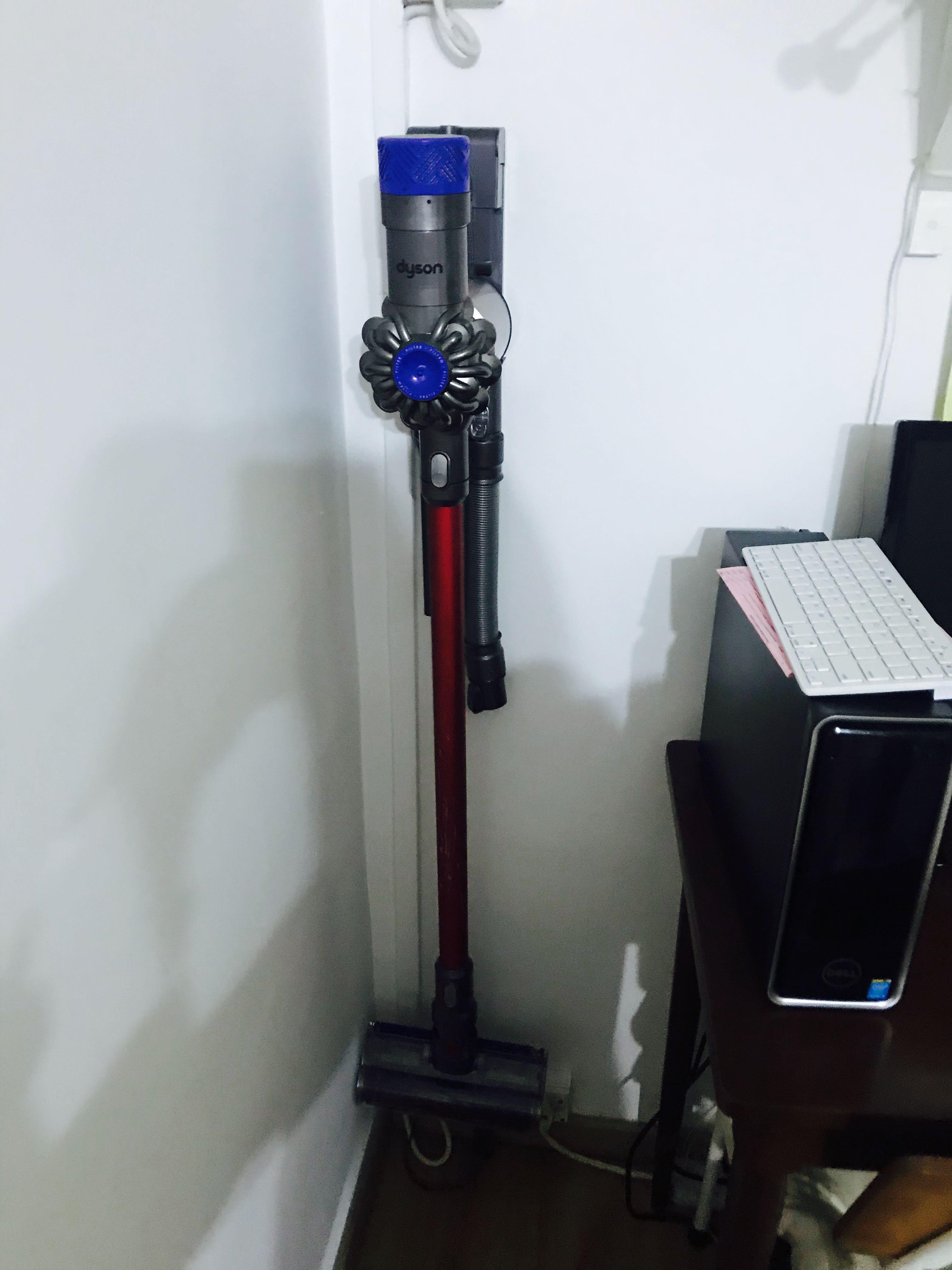 Dyson max vacuum, TV & Home Appliances, Vacuum Cleaner & Housekeeping ...