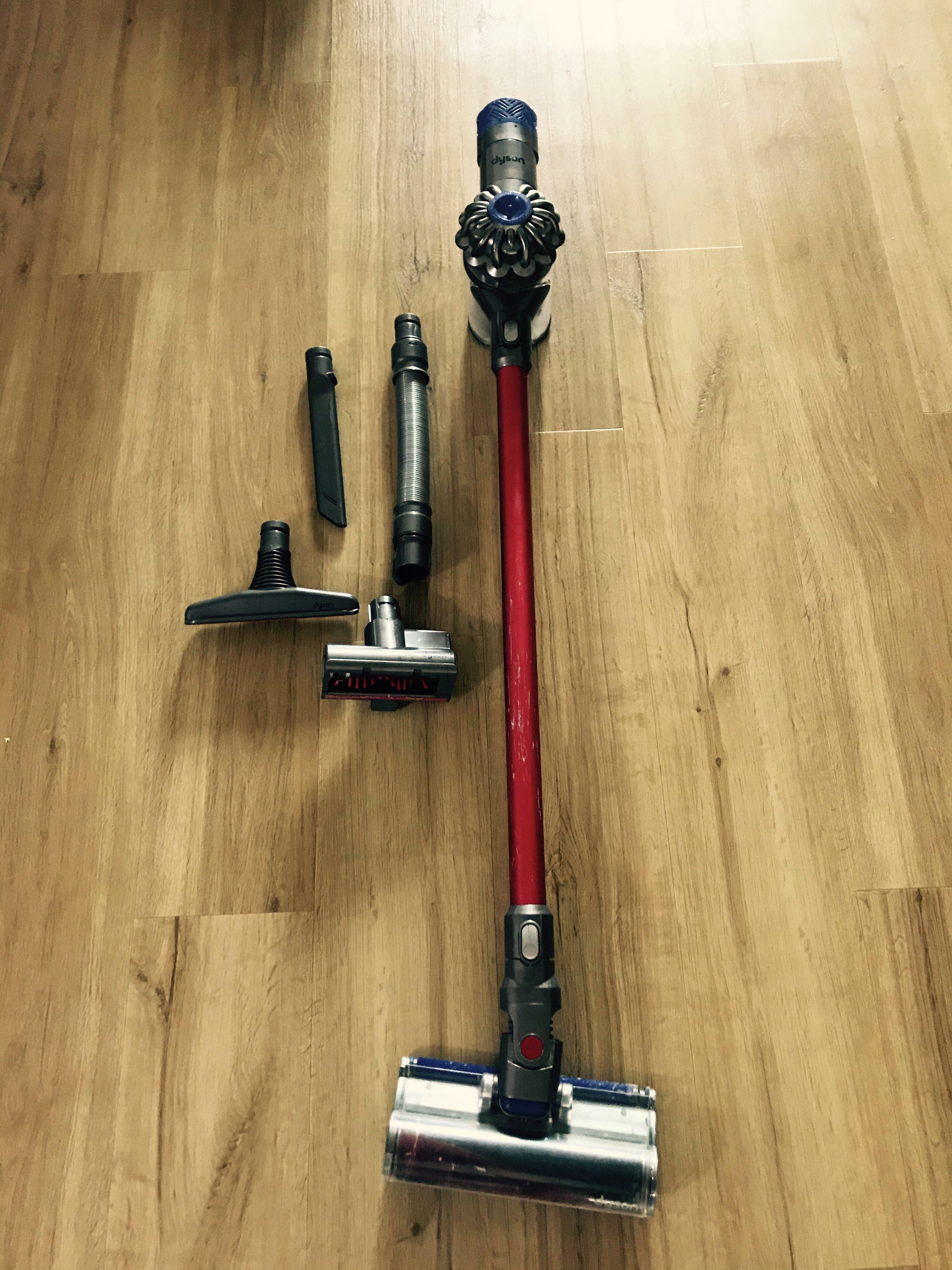 Dyson max vacuum, TV & Home Appliances, Vacuum Cleaner & Housekeeping ...