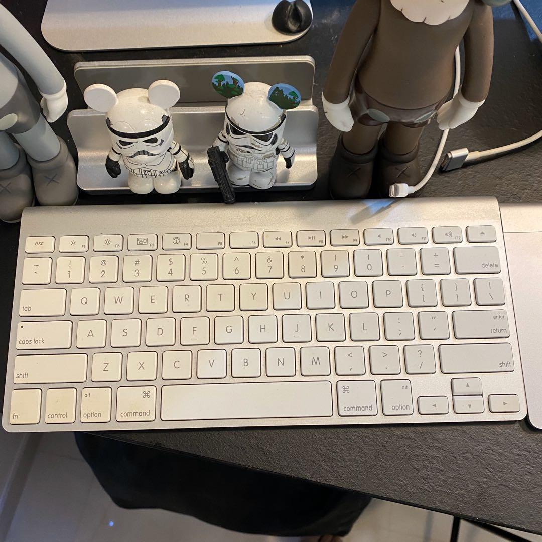 iMac 27 Inch - late 2009, Computers & Tech, Desktops on Carousell