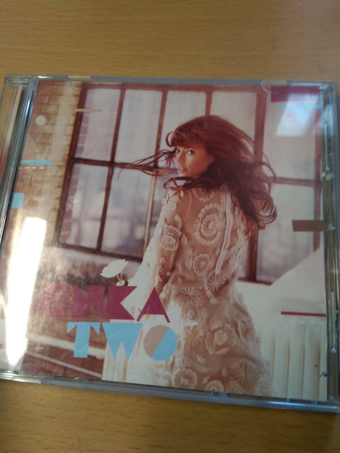 Lenka 《Two》, 興趣及遊戲, 收藏品及紀念品, 明星周邊 - Carousell